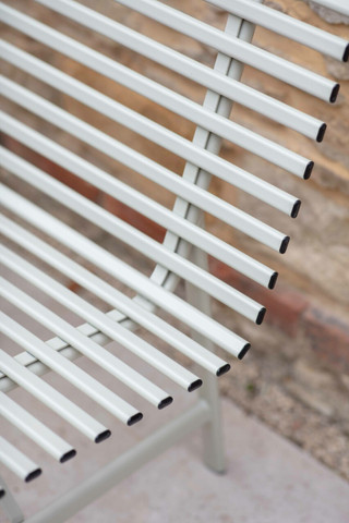 Richmond Bench Clay | Garden Trading