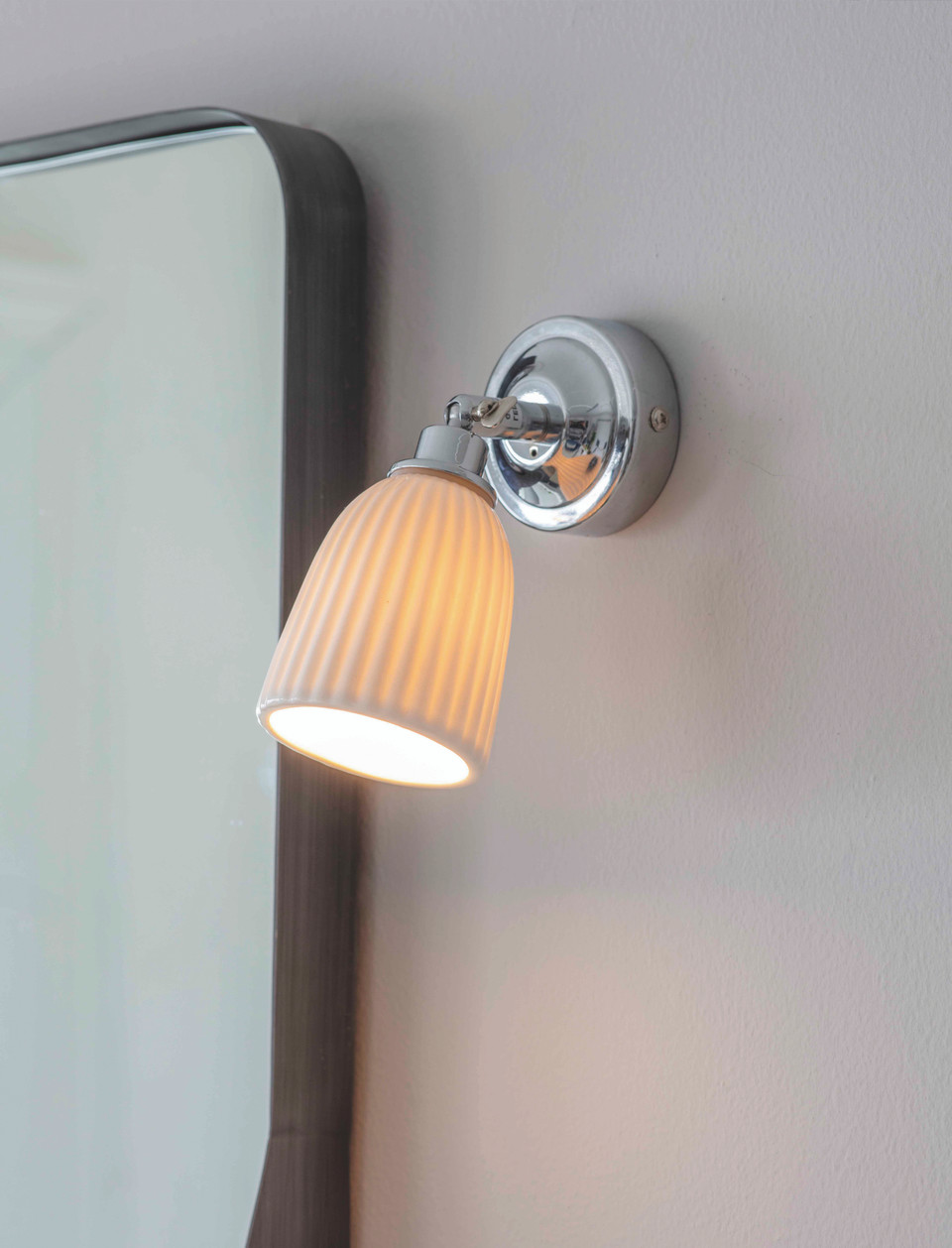Alma Bathroom Spotlight Chrome | Garden Trading