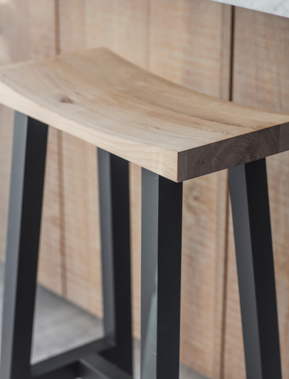 Clockhouse Bar Stool Carbon & Natural | Garden Trading