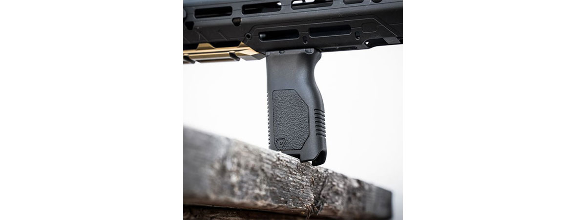 Foregrips for AR-15 | Custom Rifle Furniture | Wing Tactical