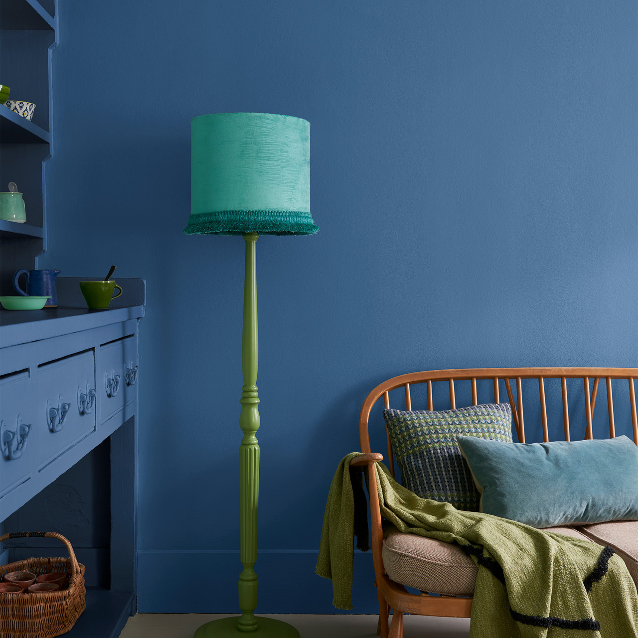 Cornflower Blue Wall & Ceiling Paint - Matt Blue Finish | Rust-Oleum