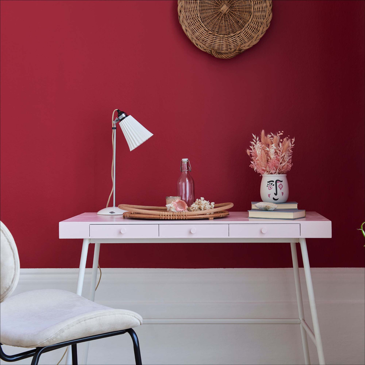 Soho Wall & Ceiling Paint - Matt Red Finish | Rust-Oleum
