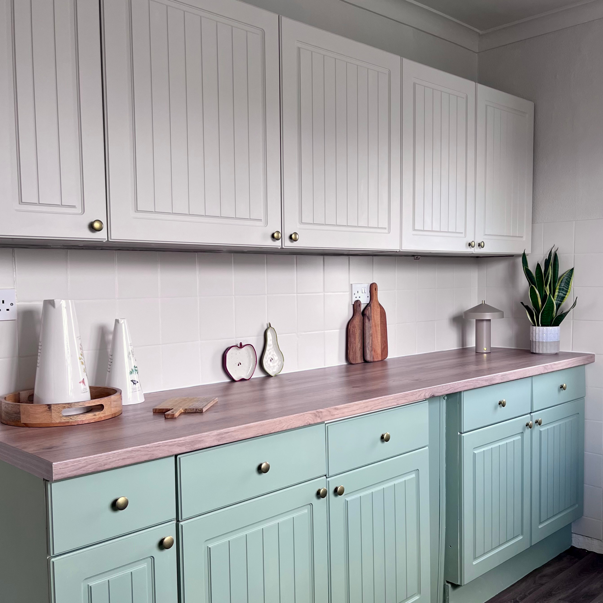 Oyster Kitchen Cupboard Paint - Matt Off White Finish
