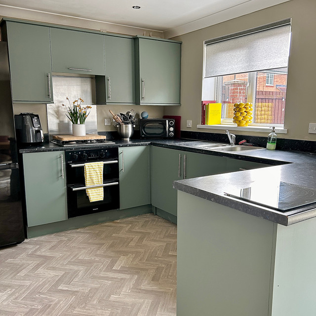 Serenity Kitchen Cupboard Paint - Matt Green Finish