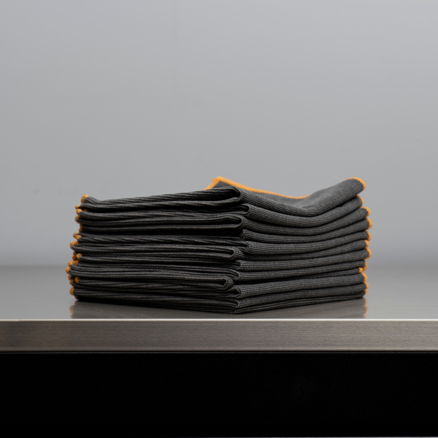 The Clean Garage Gray Pearl Weave Microfiber Glass and Window Towel ...