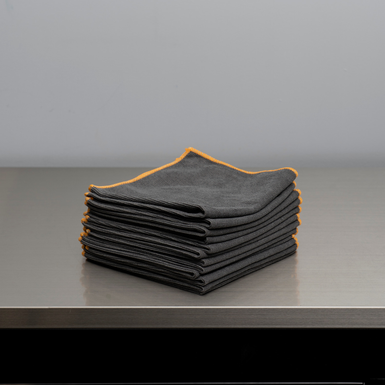 The Clean Garage Gray Pearl Weave Microfiber Glass Towel | Full Case ...
