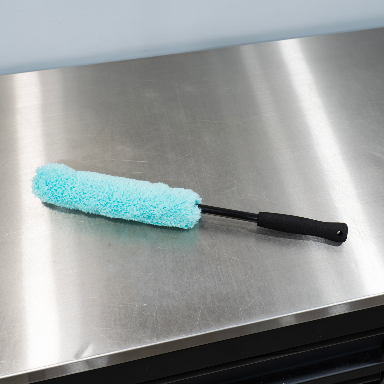 The Clean Garage Soft Microfiber Wheel Brush V2 | 18" Mint Green