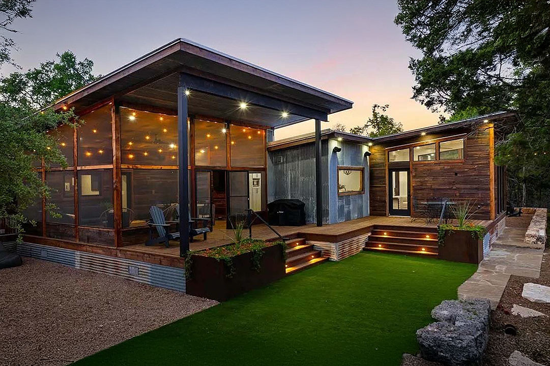 House Plans with Outdoor Living Spaces: Patios, Decks, and Courtyards ...