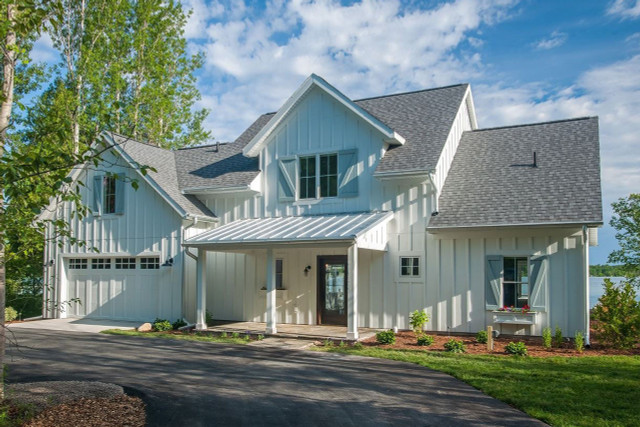 Small Farmhouse Plans - The House Plan Company