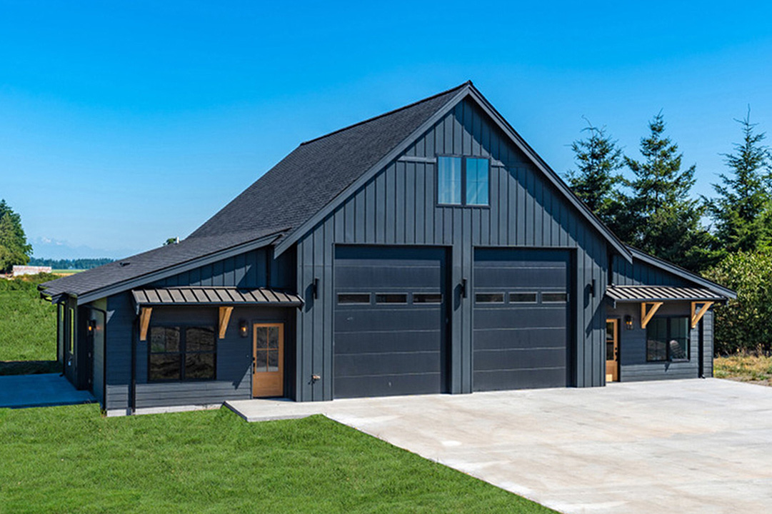 Blue Pull Barn Home