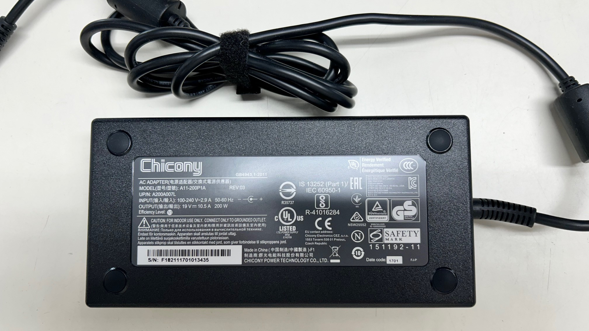 Chicony 200W PSU: Perfect for P650/670 Eluktronics Laptops