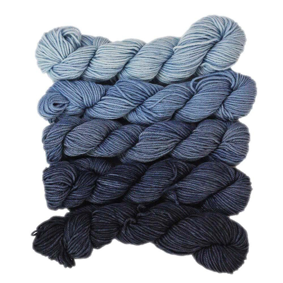 Crochet Patterns @ Wonderland Yarns: Pyramids of Chaos Wrap