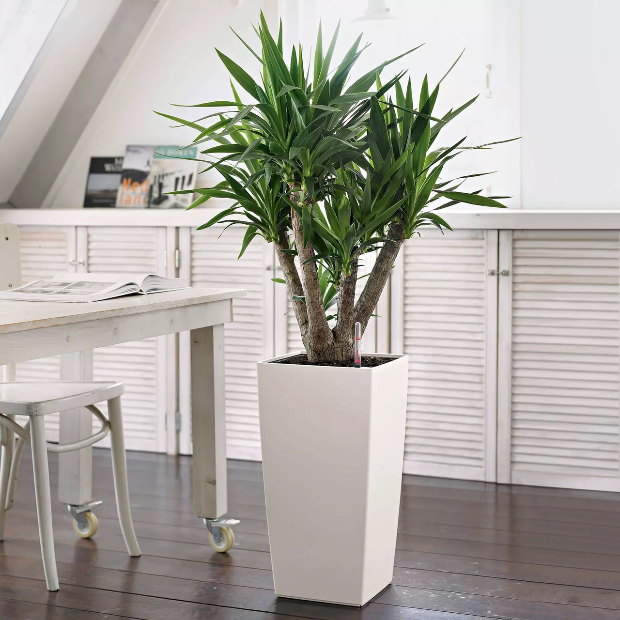 22" White Cubico Outdoor Planter with Water Reservoir | Pool Central