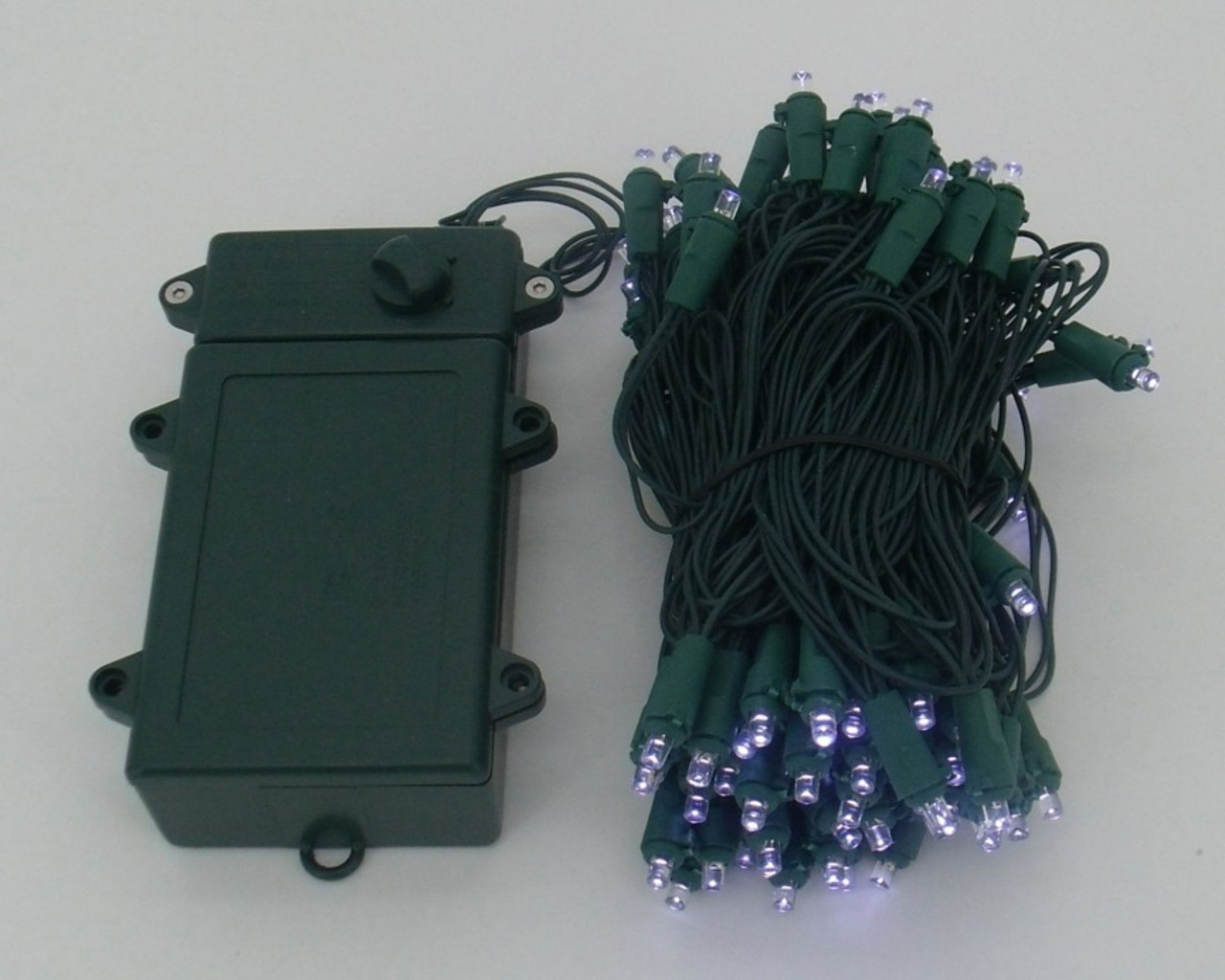 100ct Green & White Battery Operated LED Strand Lights | Pool Central
