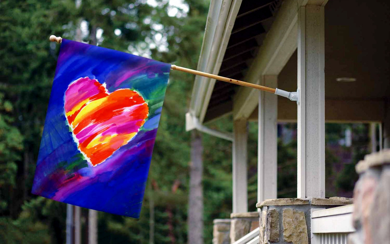 Decorative House Flags for Every Summer Activity You Love - Pool Central