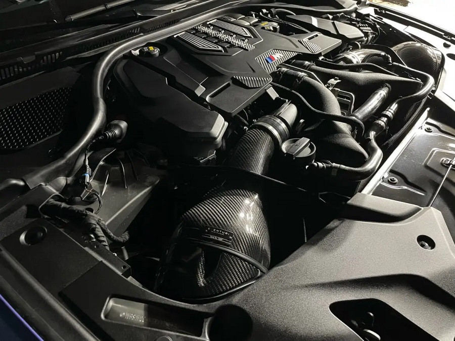 CSF BMW F90 M5 & F92 M8 High-Performance Charge Coolers | CSF Cooling