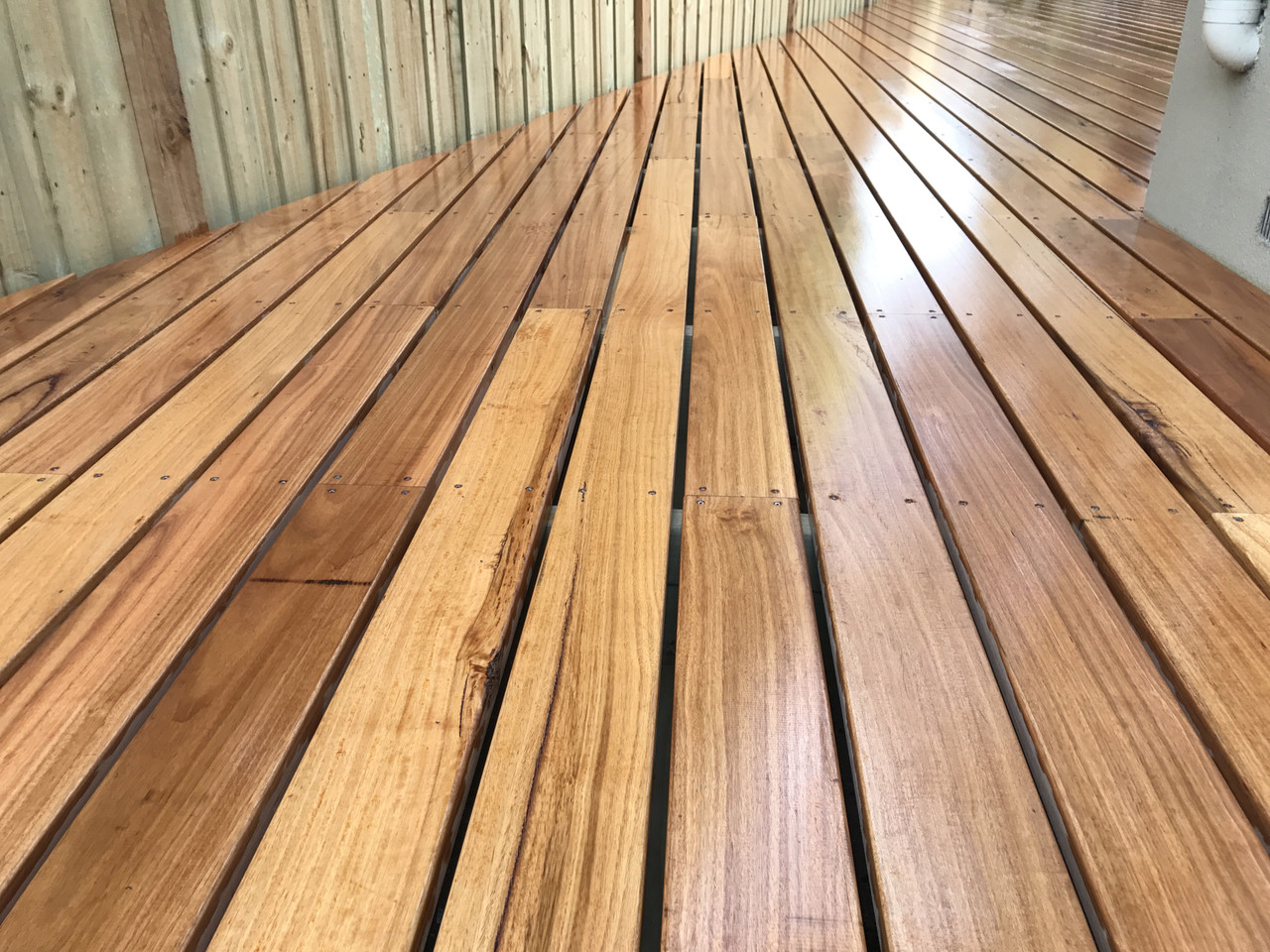 65 x 20 Silver Top Ash Decking Random Lengths