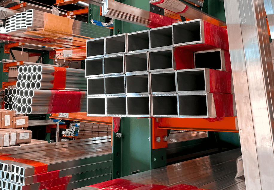 Square Tubing vs Round Tubing: Differences & Applications - Orange Aluminum