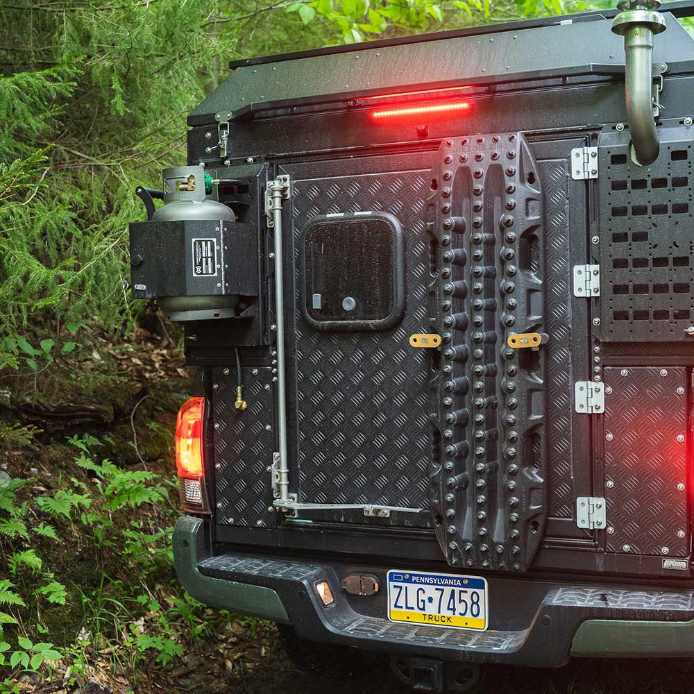 Alu-Cab Canopy Camper / Alu-Cabin Rear Door Electronic Security ...