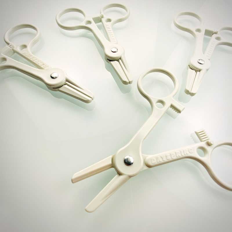 Plastic Hemostats set of 4 - Ochs Labs