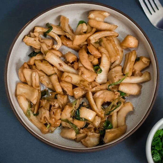 Geoduck | Taylor Shellfish Farms