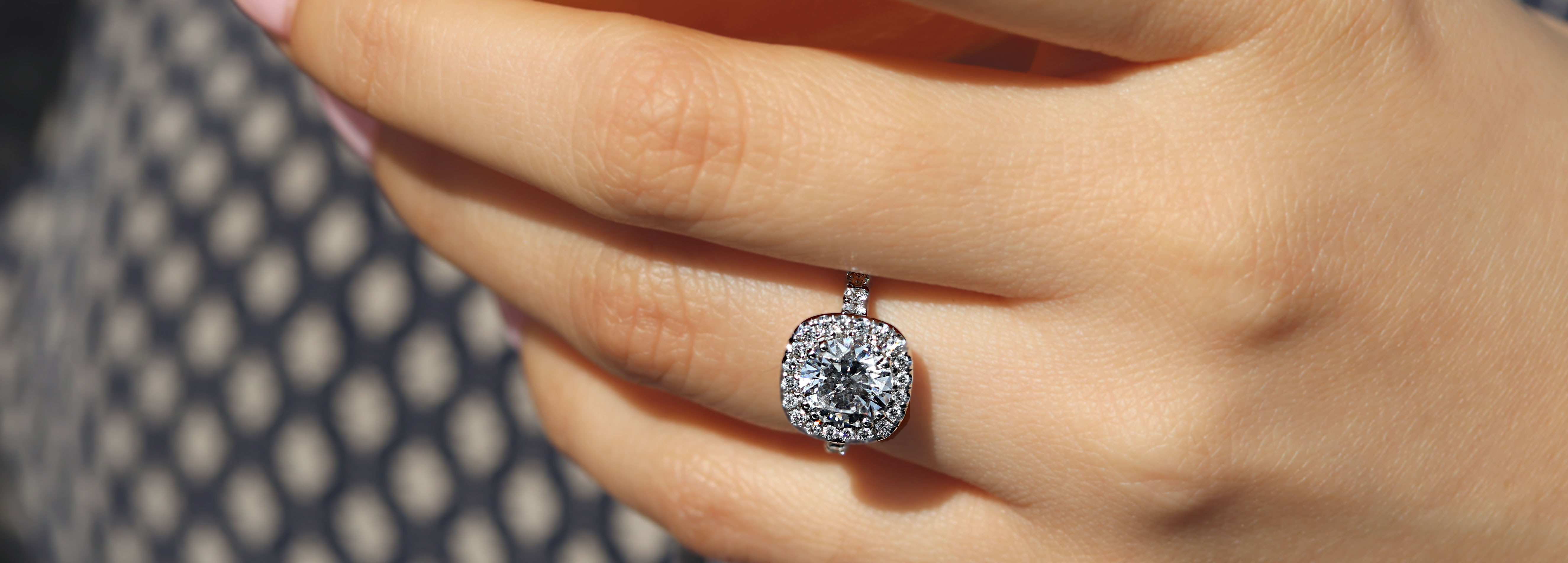 10 Bars to Check Out in Downtown Los Angeles - Icing On The Ring