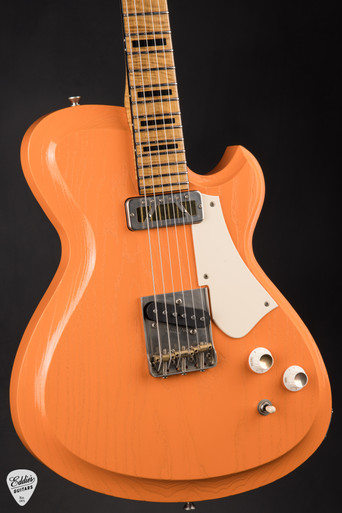 Novo Solus F2 - Creamsicle #26370 - Eddie's Guitars