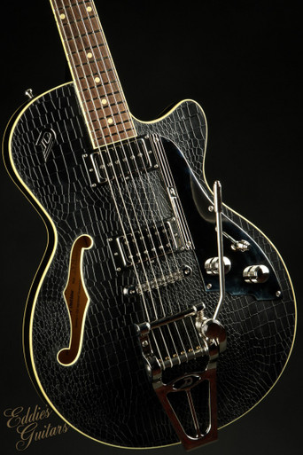 Duesenberg Starplayer TV - Outlaw - Eddie's Guitars