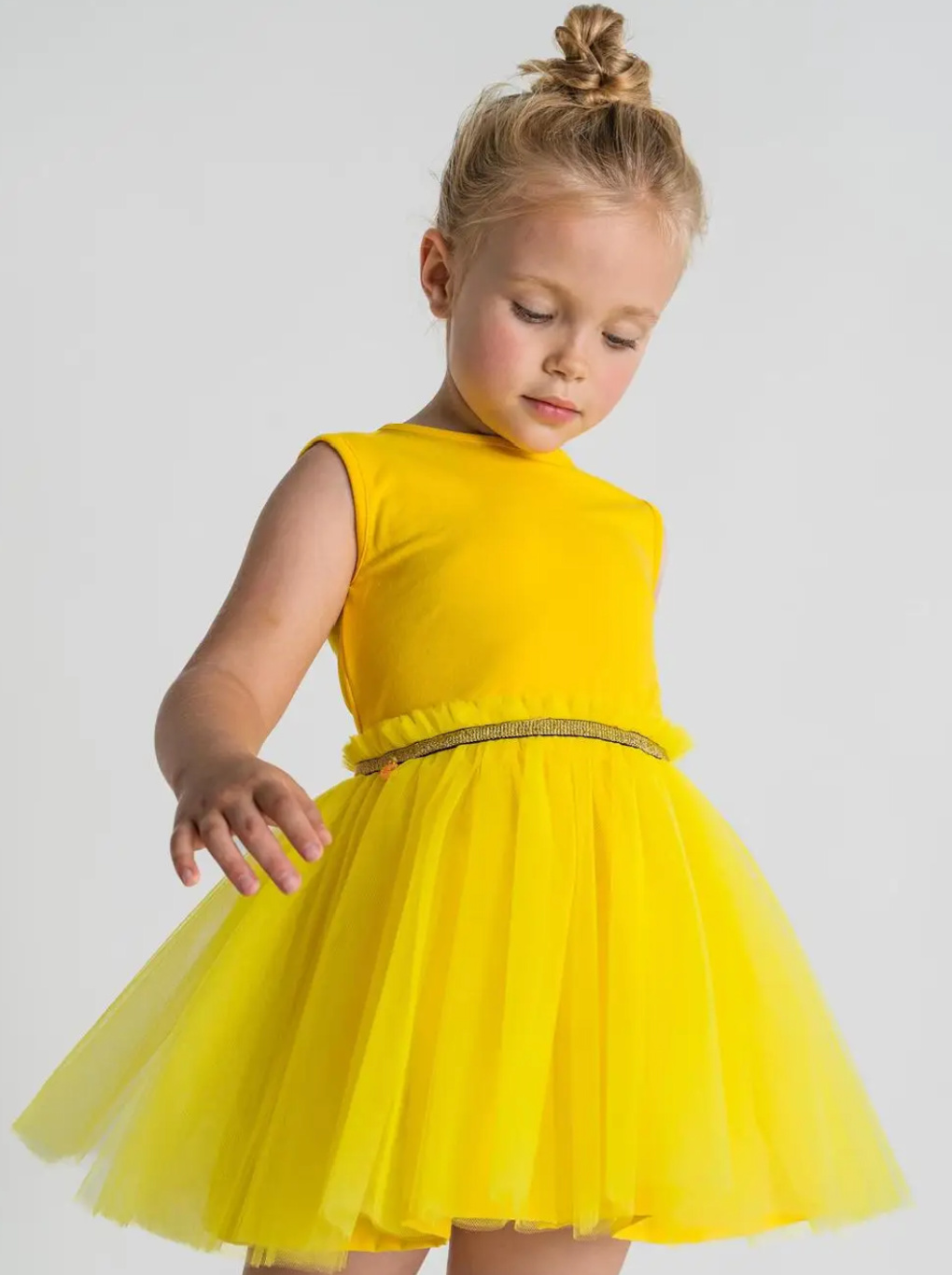 Girls Sleeveless Yellow Tulle Dress