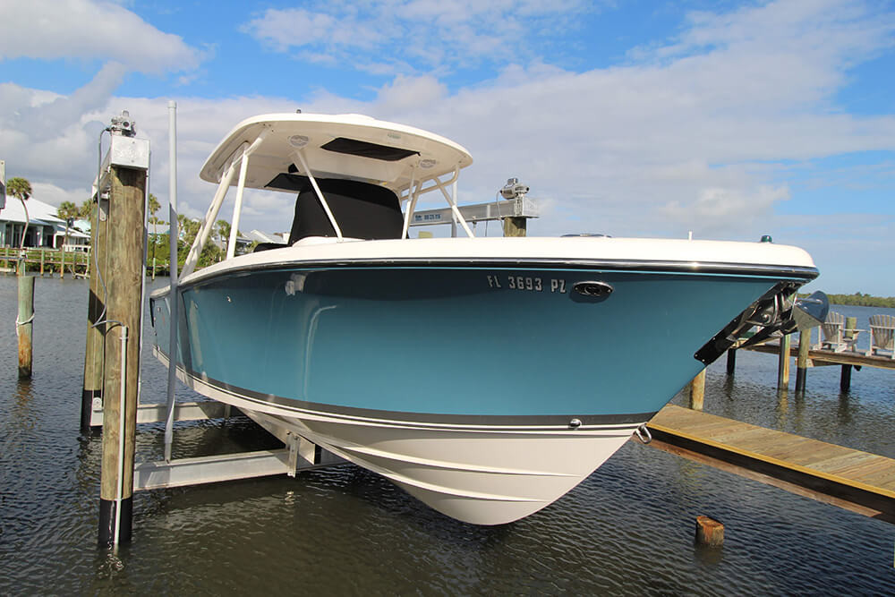 20,000 lb Aluminum 4-Piling Boat Lift