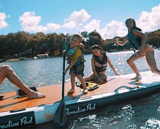 Paddle Boarding Tips: A Beginner's Guide to Paddle Boarding - Boat Lift ...