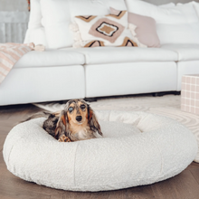 Sash Luxury Boucle Dog Bed Cream/Off White