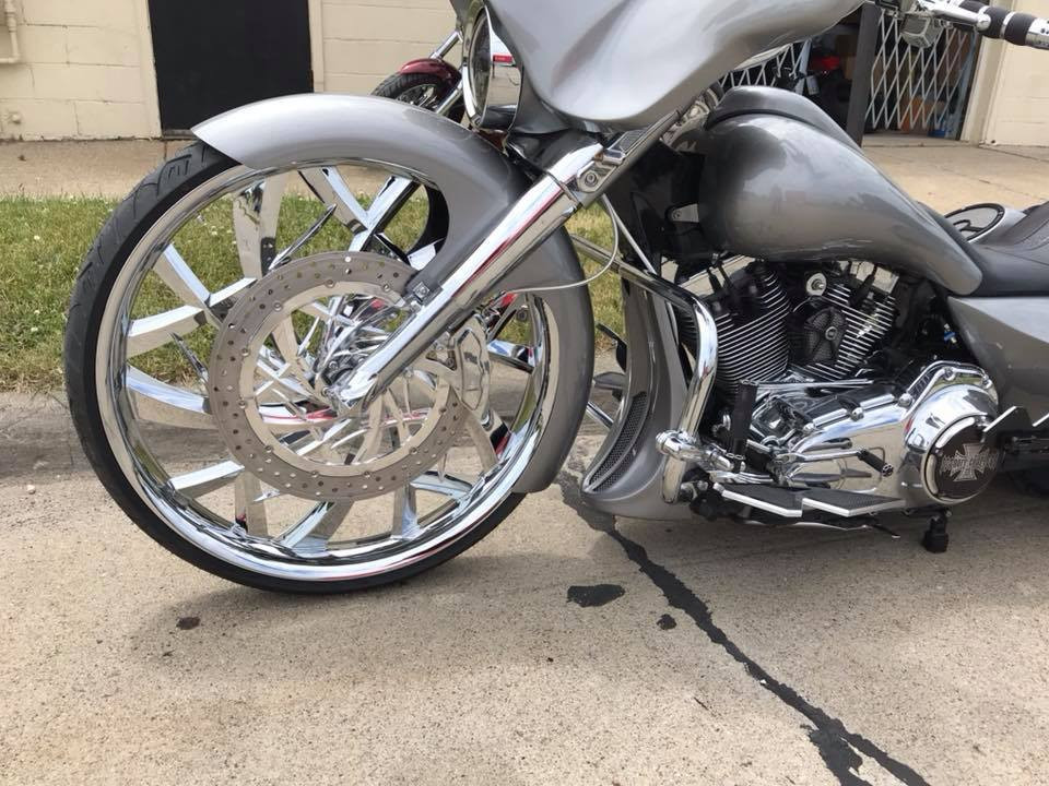 Astro Harley V-Rod Chrome Wheels - SMT Wheels