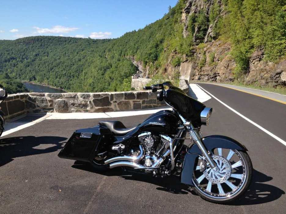 Derailed Harley Touring Chrome Wheels - SMT Wheels