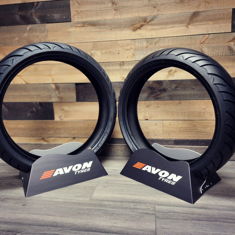 180/50-23 Avon Cobra Chrome Fat Bagger Tires - SMT Wheels