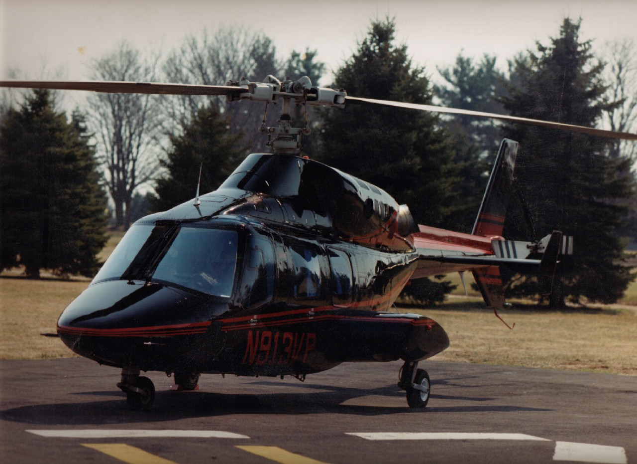 Bell 222 | Helicopter