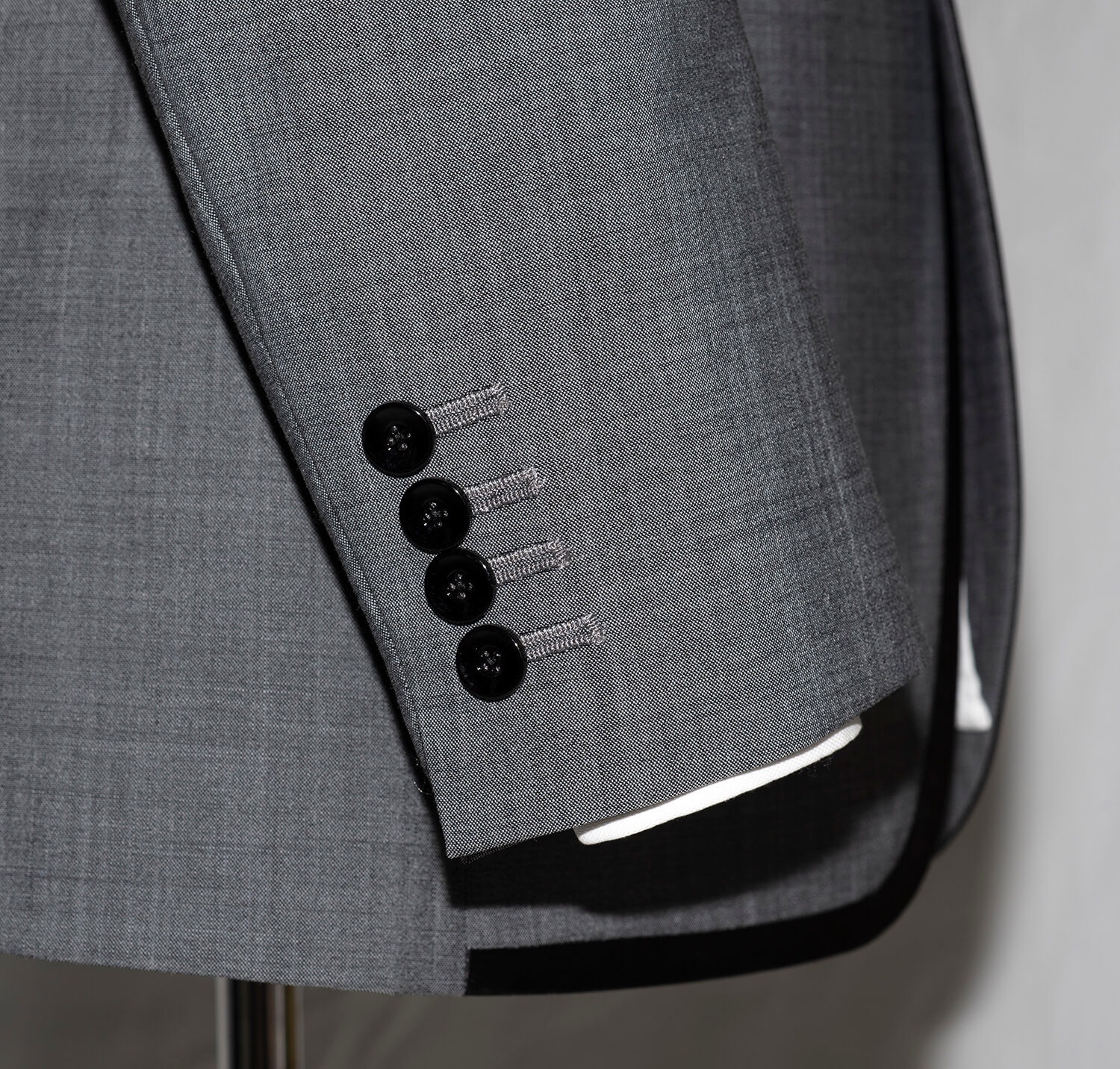 The beatles collarless grey suit. vintage suit 1963