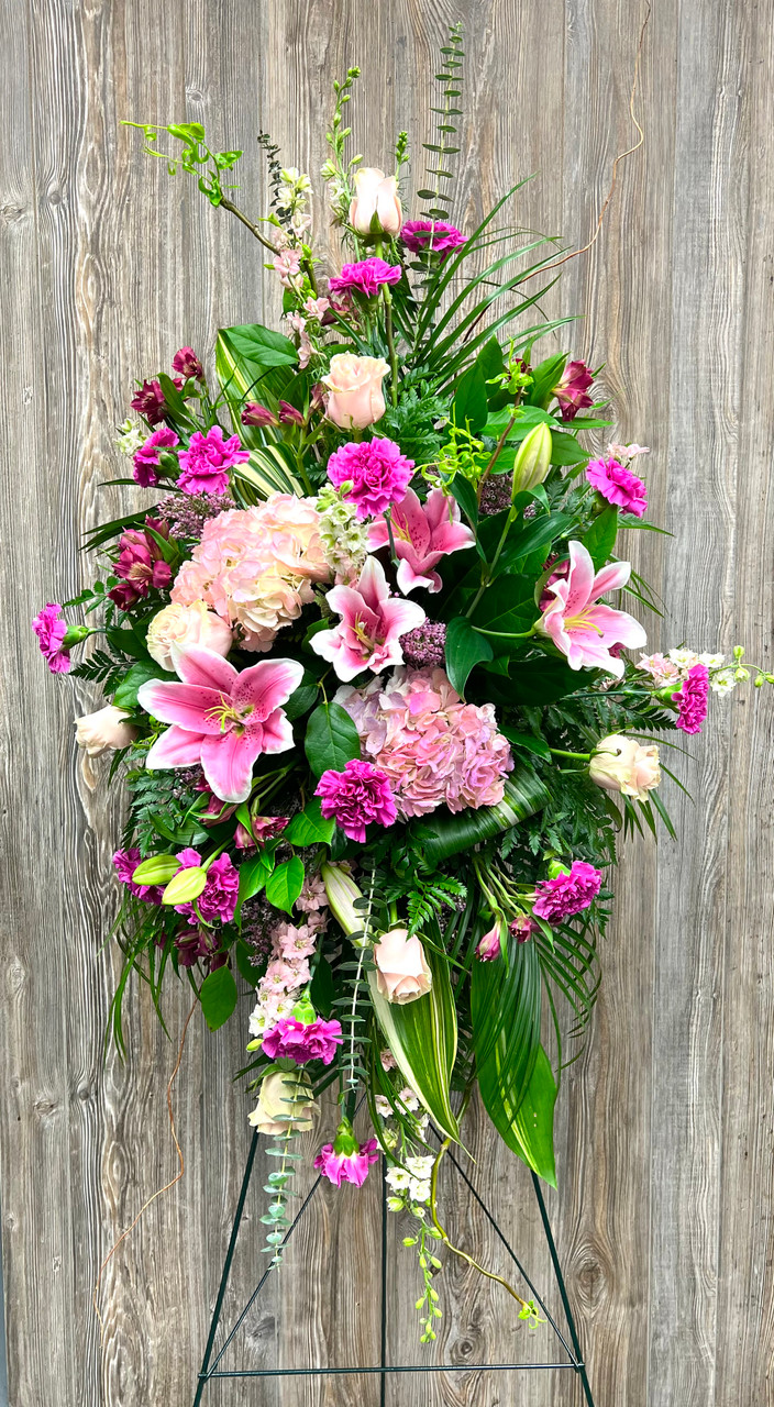 Delightful Garden Easel - Centerville Florists