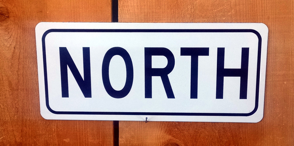 North Sign - 395 Store