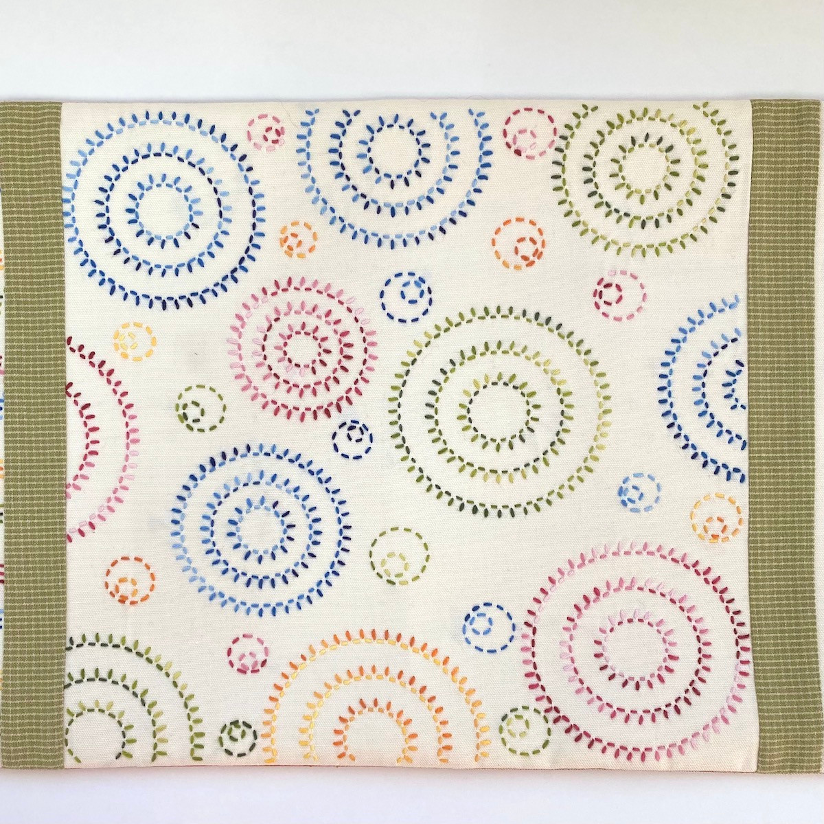 Ecru Elements Table Runner Kit
