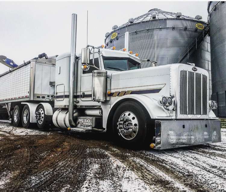 SS Peterbilt Little Window +1 - LF Truck Centre Ltd.