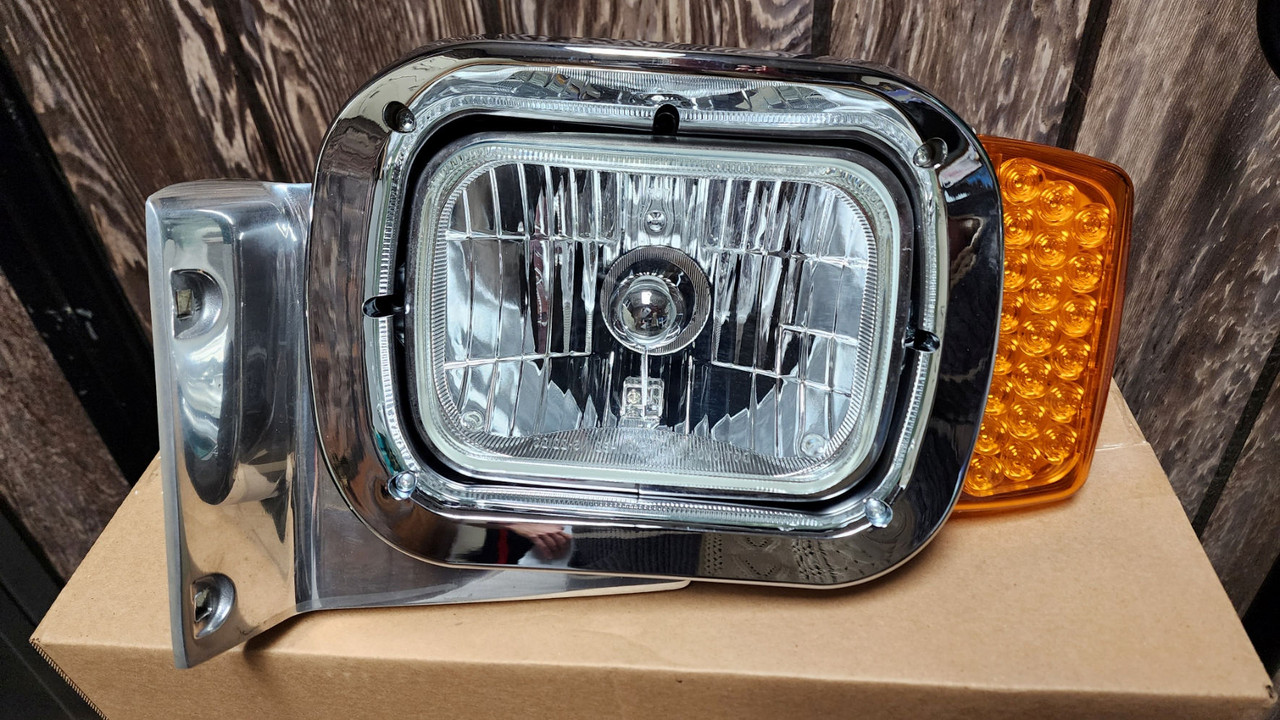 Peterbilt Single Square Headlight Bucket - LF Truck Centre Ltd.