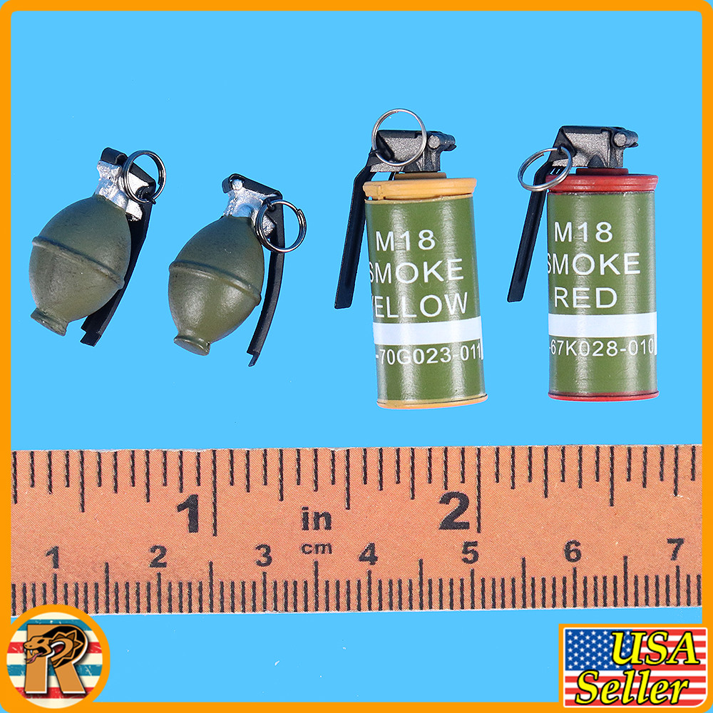 Colonel James Vietnam - Frag & Smoke Grenades - 1/6 Scale