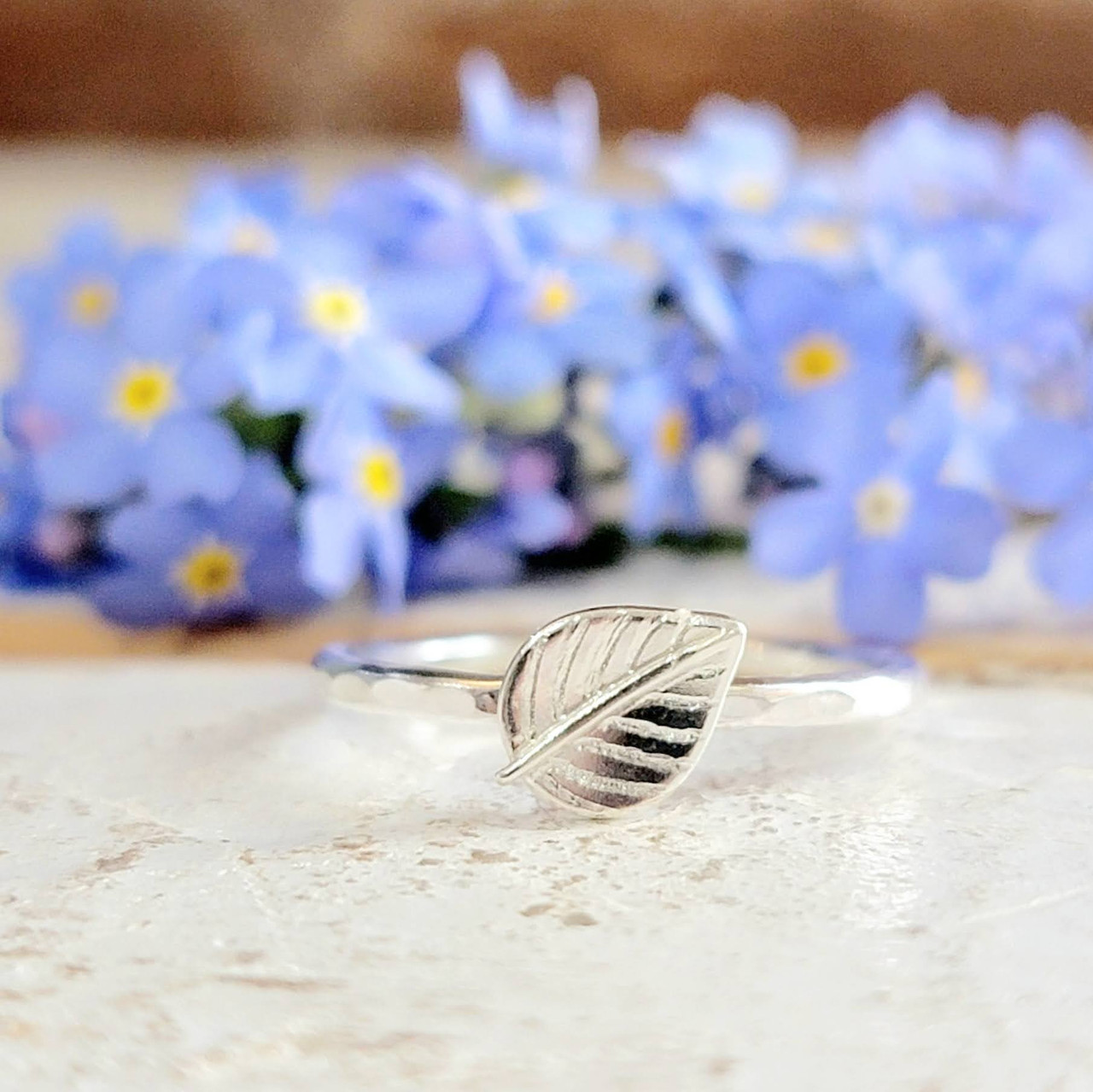 Large Leaf Ring - Kuriosities