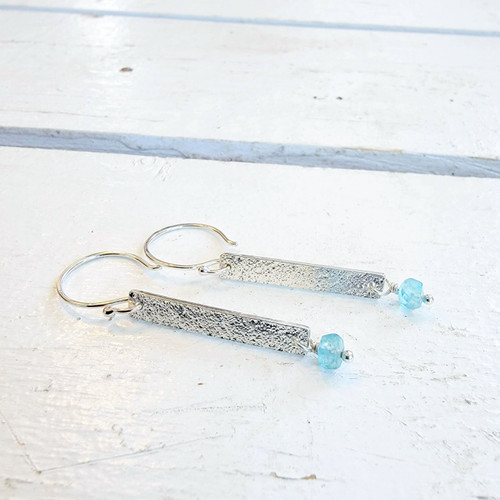 Sand Bar Earrings with Apatite - Kuriosities