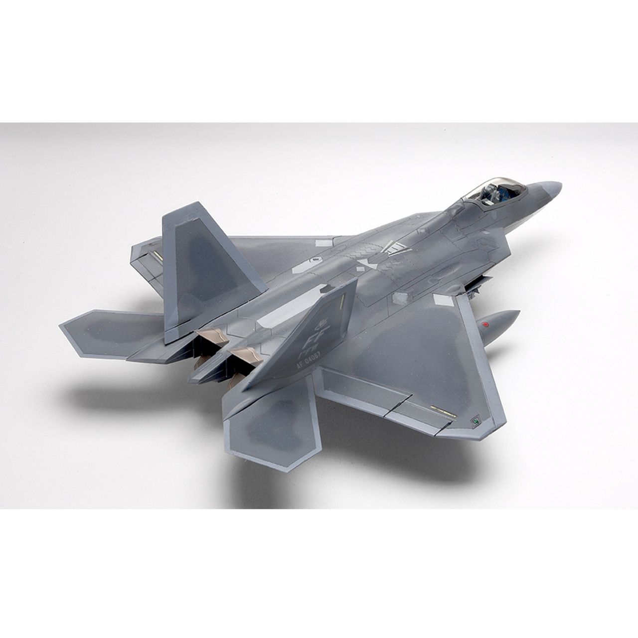 Revell Lockheed Martin F-22 Raptor 1/72 Scale Stealth Fighter Plastic ...