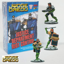 Warlord Games 2000 AD Judge Dredd Miniatures Game Justice Department ...