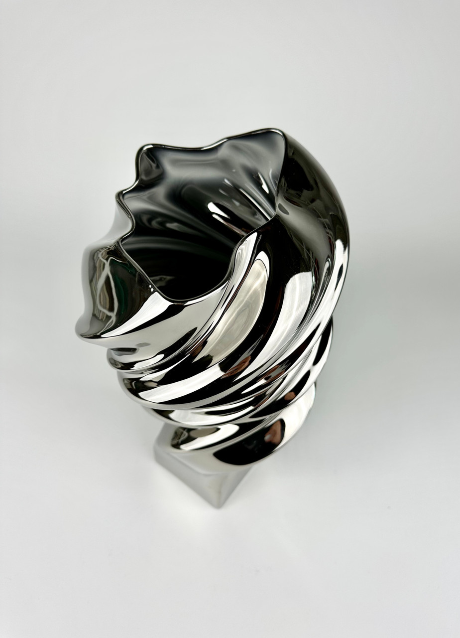 Cédric Ragot Silver Squall Vase - Russell Brightwell