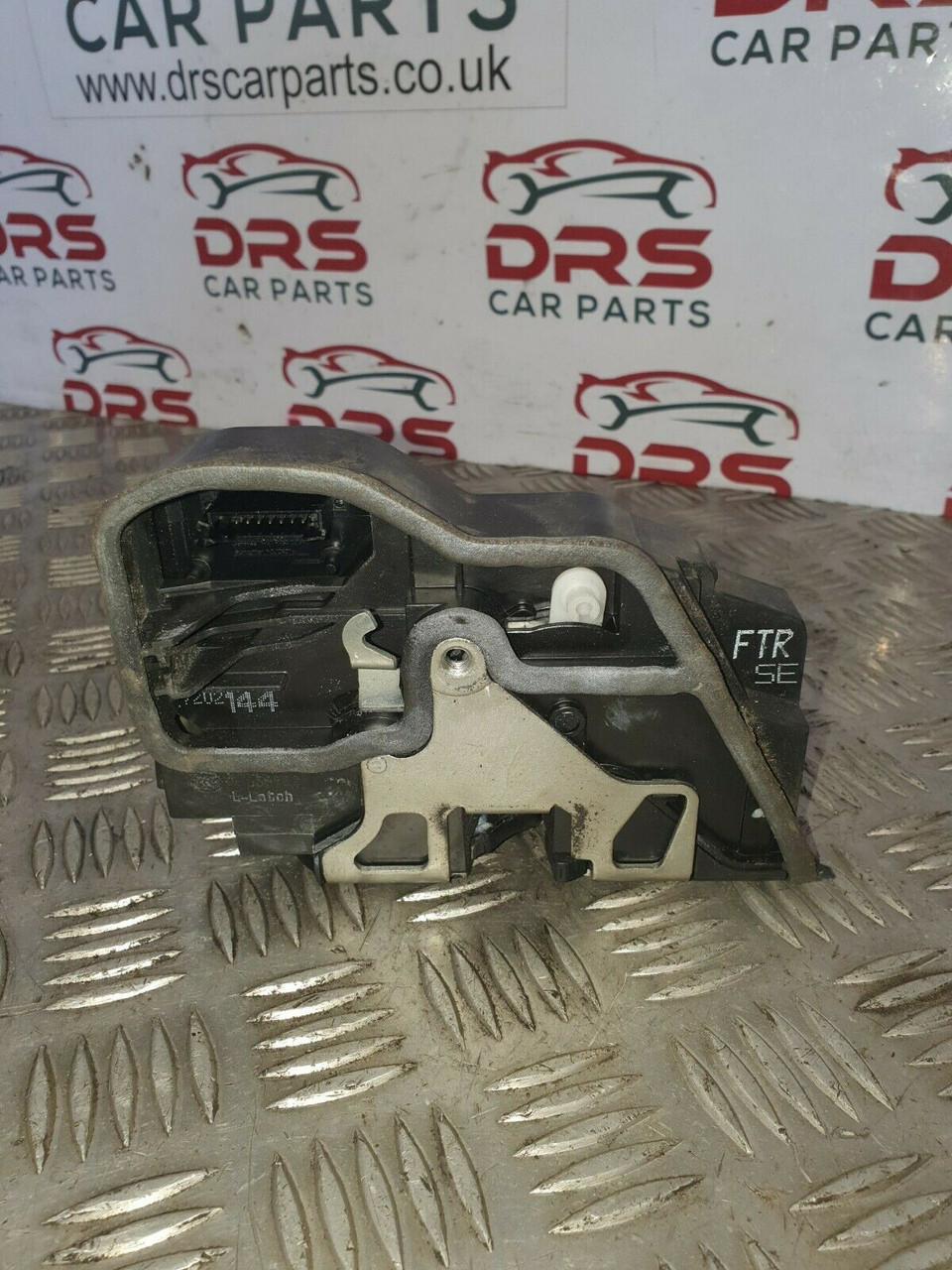 BMW X3 DOOR LOCK ACTUATOR CATCH LATCH MECHANISM E83 OSF 2004 - 2010 ...