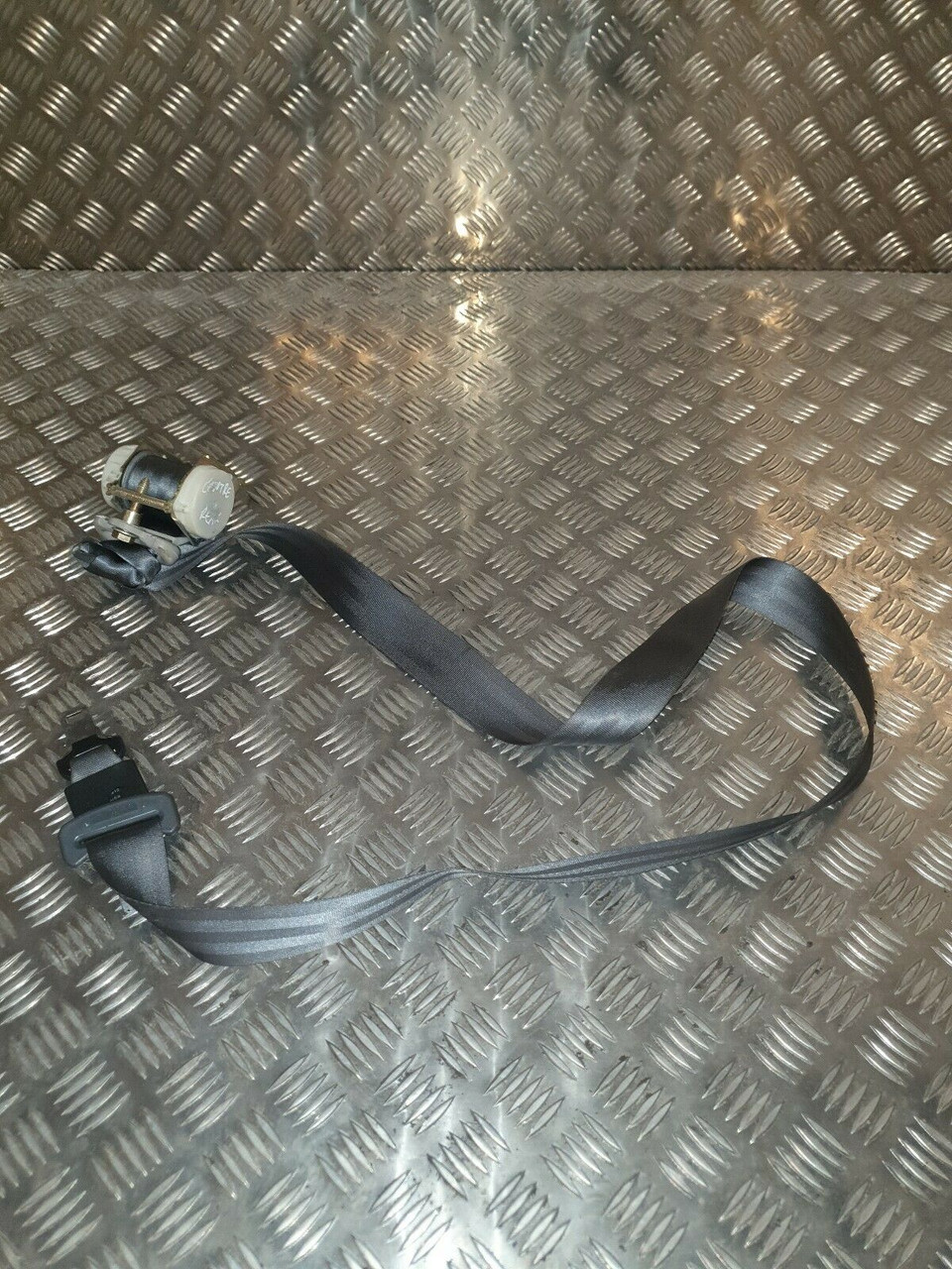 RENAULT MODUS SEAT BELT CENTRE REAR - DRS Car Parts